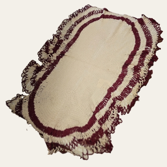 Vintage America | Dining | Vintage 6s Set Of 3 Red And White Crocheted ...